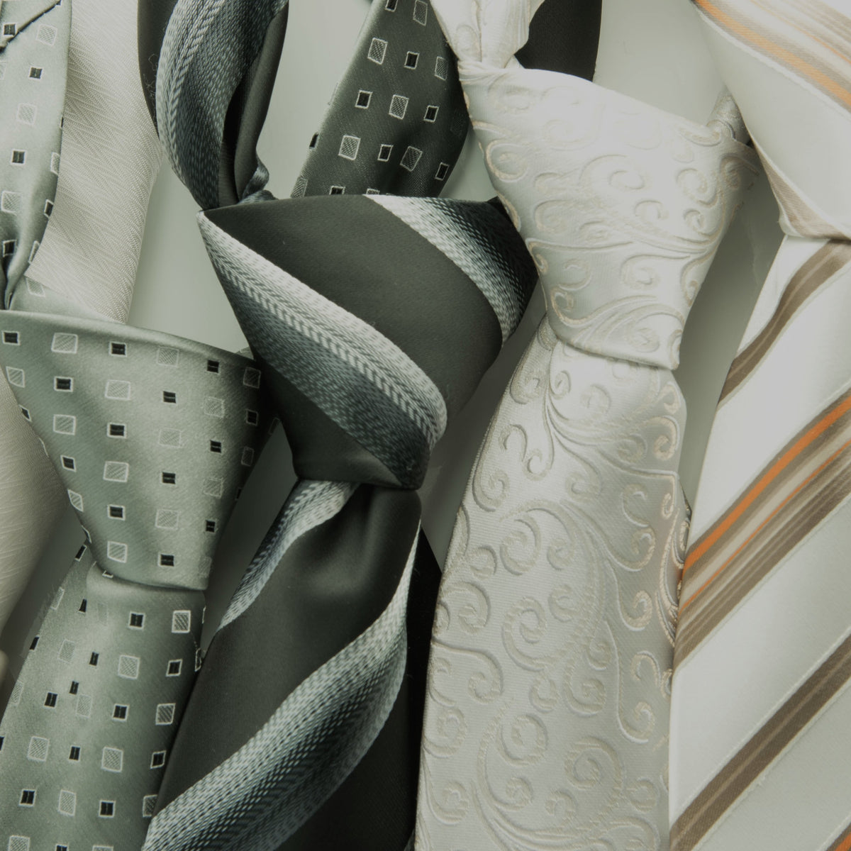 Affordable and beautiful looking men's ties. Rossi neckties | LASuitGuy